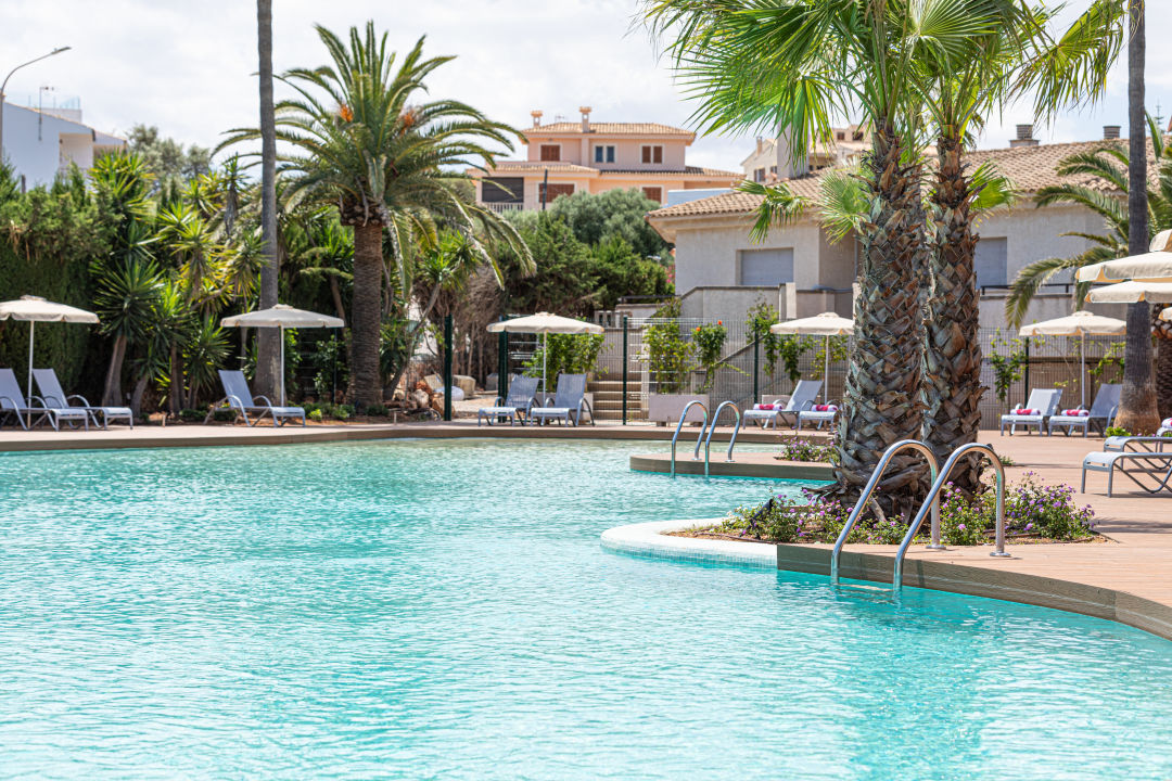 "Pool" JS Portocolom Suites (Porto Colom) • HolidayCheck (Mallorca ...