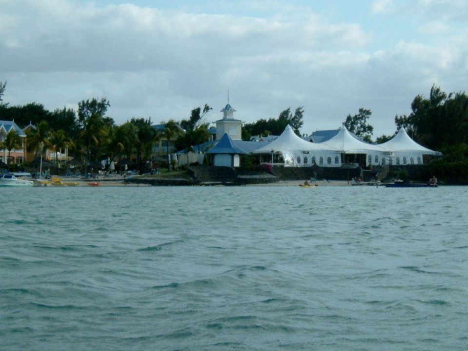 "Restaurant und Strand" Seaview Calodyne Lifestyle Resort (Calodyne ...