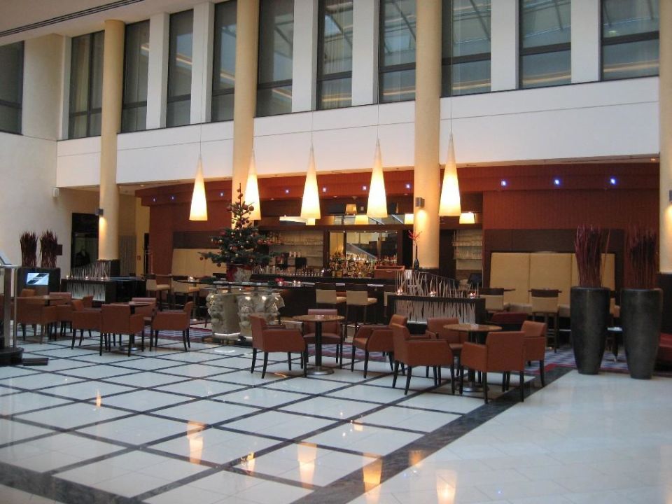 "Steigenberger De Saxe, Lobby und Bar" Steigenberger Hotel de Saxe ...