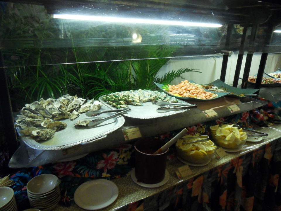 "Oceanarium Restaurant" Alohilani Resort Waikiki Beach (Waikiki Beach ...