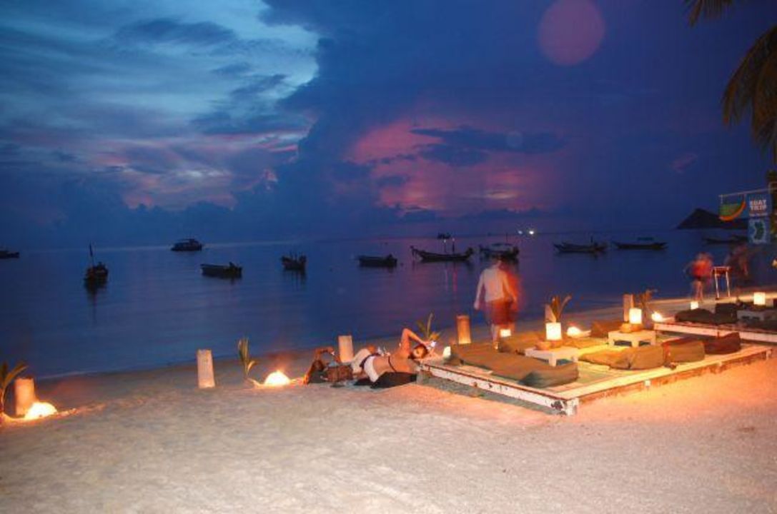 "Abends am Strand " Hotel Silver Sands Beach Resort (Sairee Beach ...