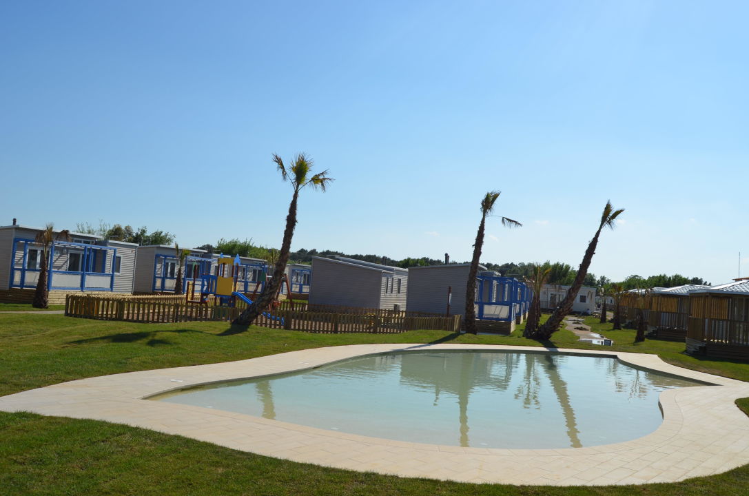 "Camping El Delfin Verde Costa Brava Bungalow" El Delfin Verde Camping ...
