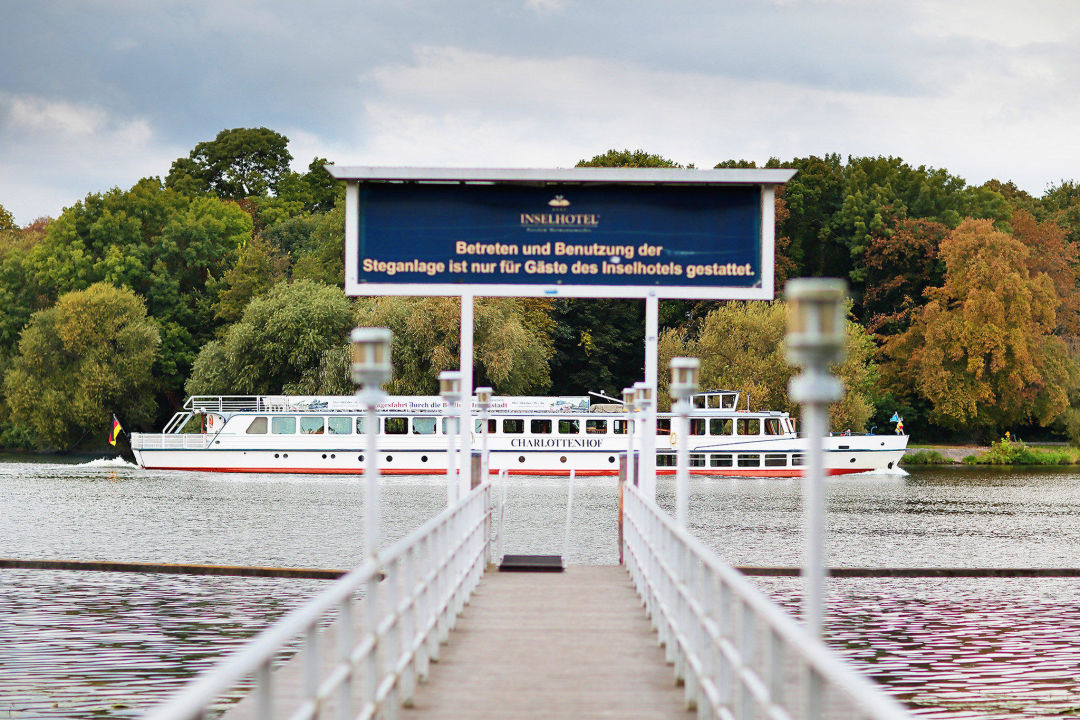 "Hoteleigene Schiffsanlegestelle" Inselhotel Potsdam Hermannswerder ...