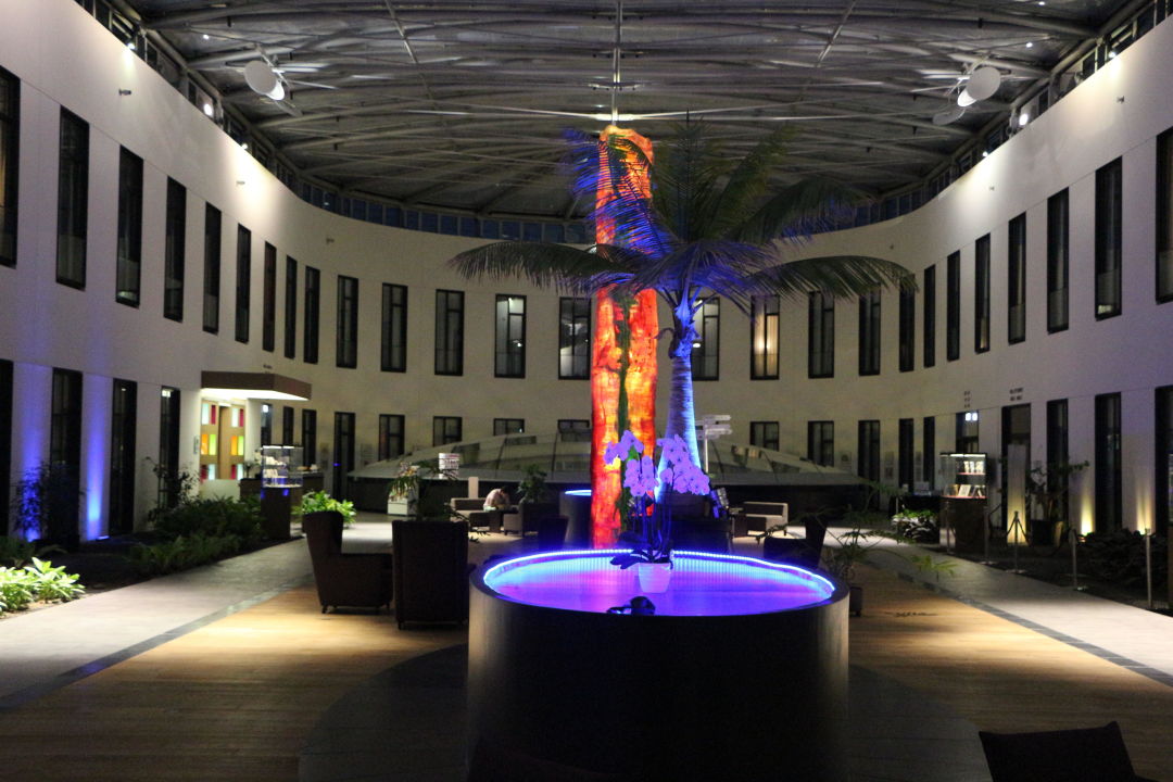 "Atrium aus verschiedenen Perspektiven" Mercure Hotel MOA Berlin ...