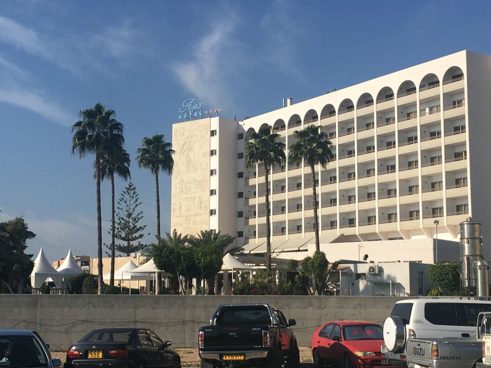 "Außenansicht" Hotel Ajax (Limassol) • HolidayCheck (Südzypern | Zypern)
