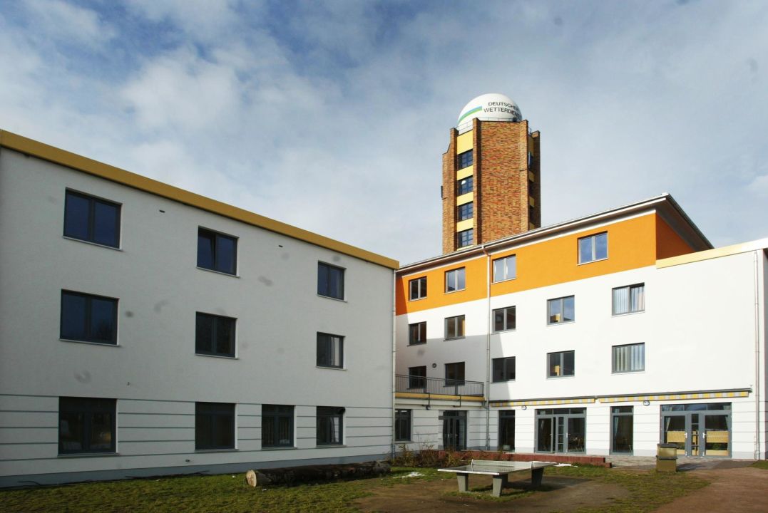 "Von außen" DJH Jugendherberge Warnemünde (Rostock -Warnemünde ...