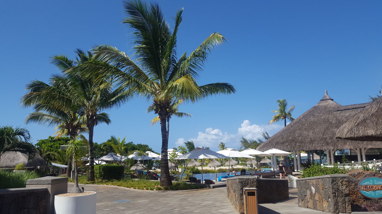 "Außenansicht" Radisson Blu Azuri Resort & Spa (Roches Noires ...