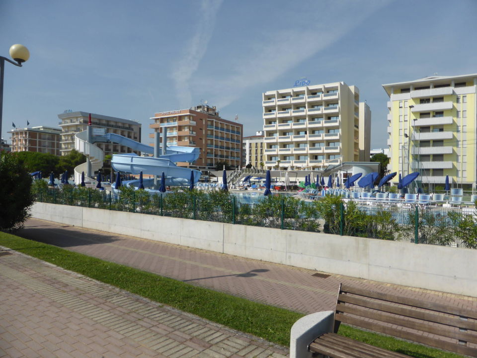 "Ansicht von der Promenade " Lido Bibione (Bibione) • HolidayCheck ...