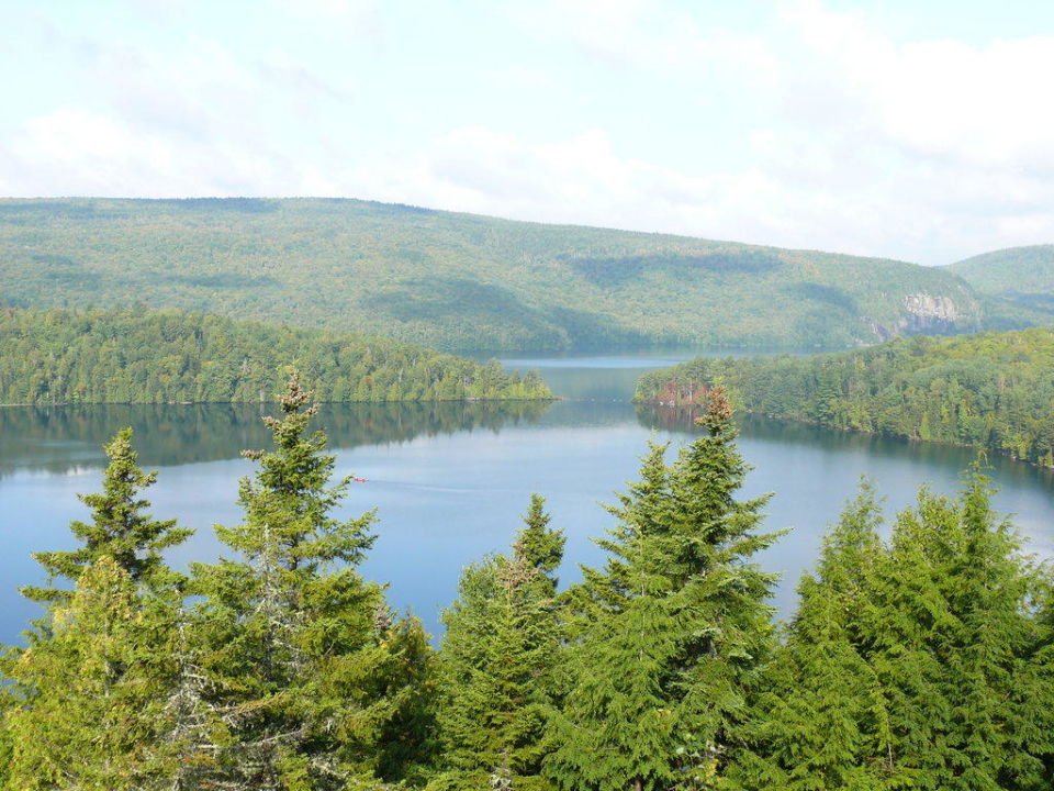 "Lac Sacacomie" Hotel Sacacomie (Saint-Alexis-des-Monts) • HolidayCheck ...