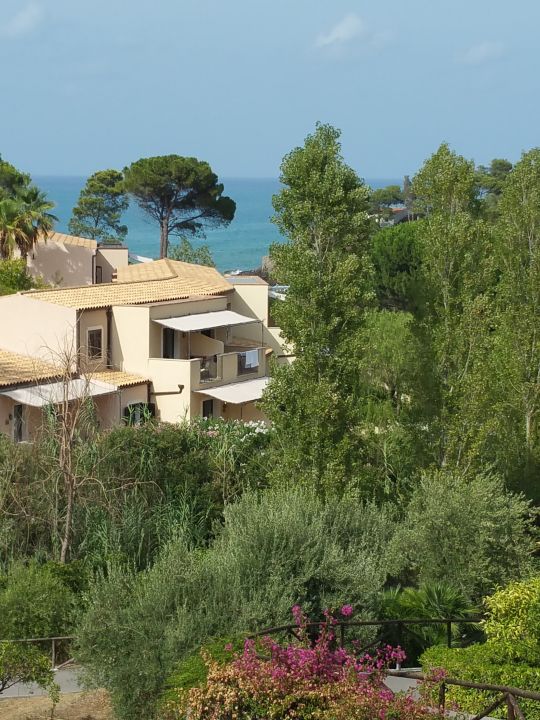 "Außenansicht" Hapimag Resort Cefalù (Mazzaforno) • HolidayCheck ...