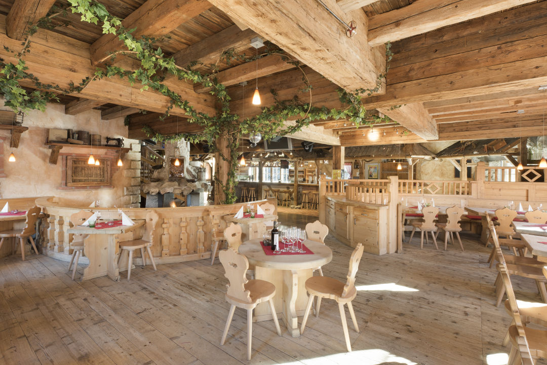 "Restaurant" Hotel Waldhof (Scheffau Am Wilden Kaiser) • HolidayCheck ...