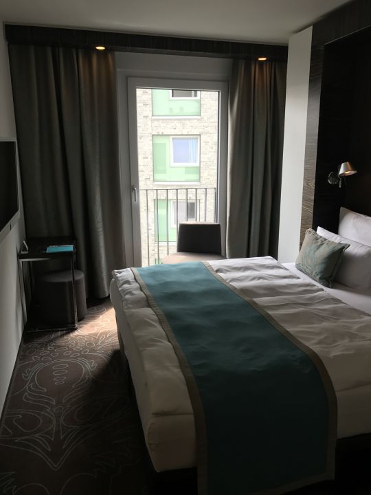 "Zimmer" Motel One Hamburg am Michel (Hamburg) • HolidayCheck (Hamburg ...