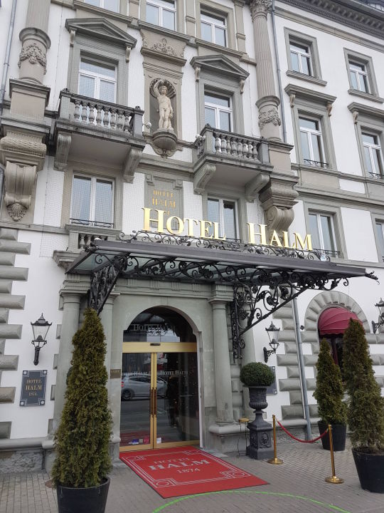 "Eingang zum Hotel" Hotel Halm Konstanz (Konstanz) • HolidayCheck ...