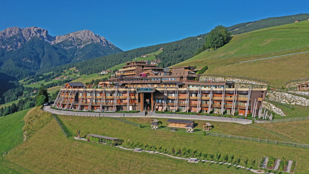 "Außenansicht" Alpin Panorama Hotel Hubertus (Valdaora / Olang ...