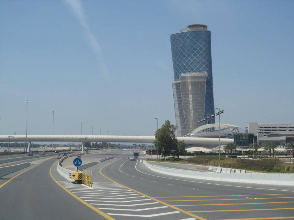 "Außenansicht" Andaz Capital Gate Abu Dhabi - a concept by Hyatt (Abu ...