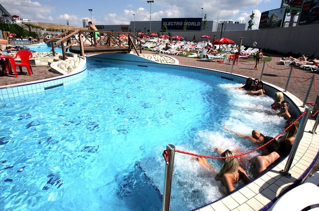"Pool" Aquapalace Hotel Prague (Cestlice) • HolidayCheck (Mittelböhmen ...