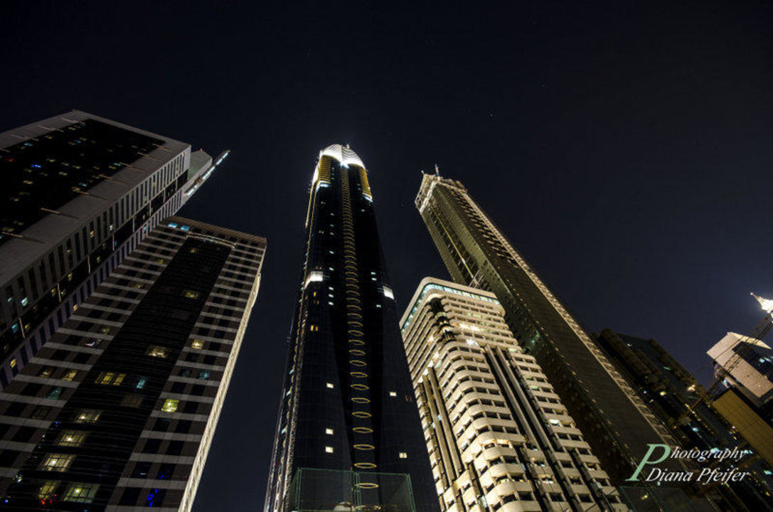 "Rose Rayhaan Rotana by night" Rose Rayhaan by Rotana (Dubai ...