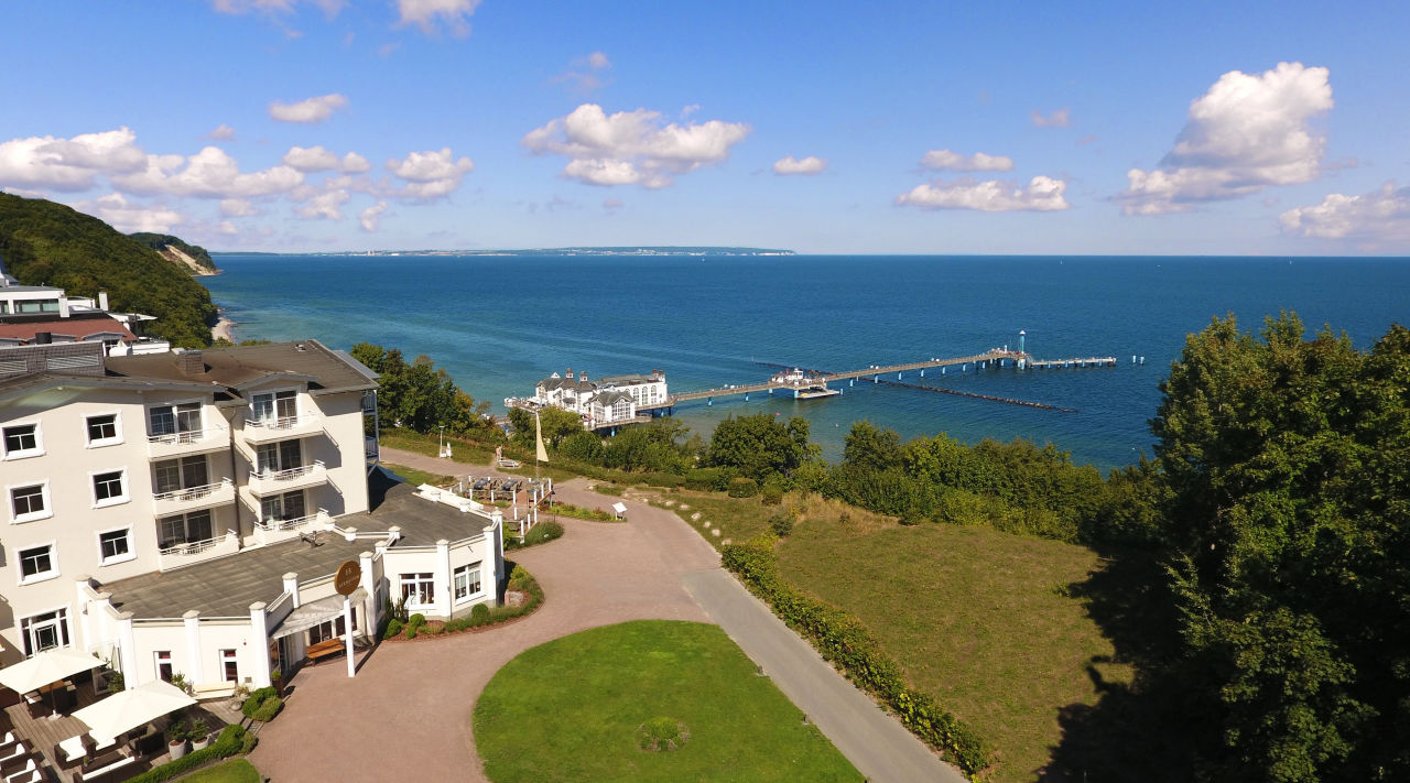 "Außenansicht" Hotel Bernstein Rügen (Sellin auf Rügen) • HolidayCheck ...
