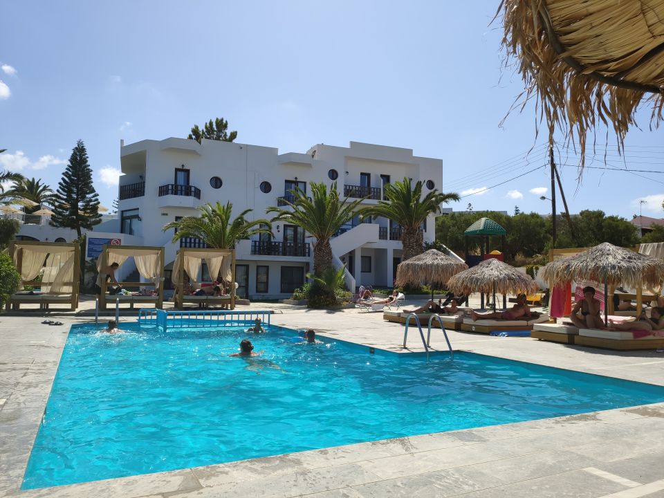 "Pool" Hersonissos Village Hotel & Bungalows (Anissaras) • HolidayCheck ...