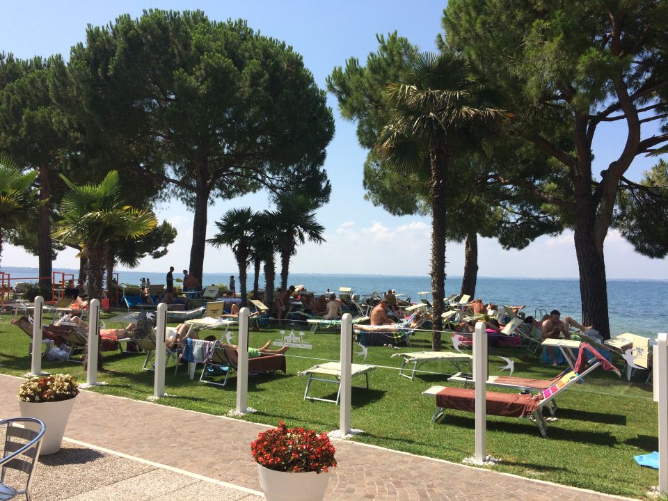 "Strand" Parc Hotel Gritti (Bardolino) • HolidayCheck (Venetien | Italien)
