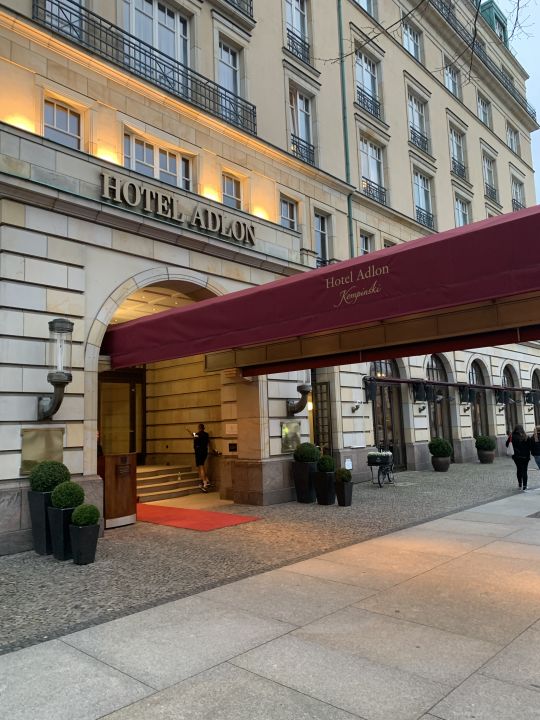 "Lobby" Hotel Adlon Kempinski Berlin (Berlin-Mitte) • HolidayCheck ...
