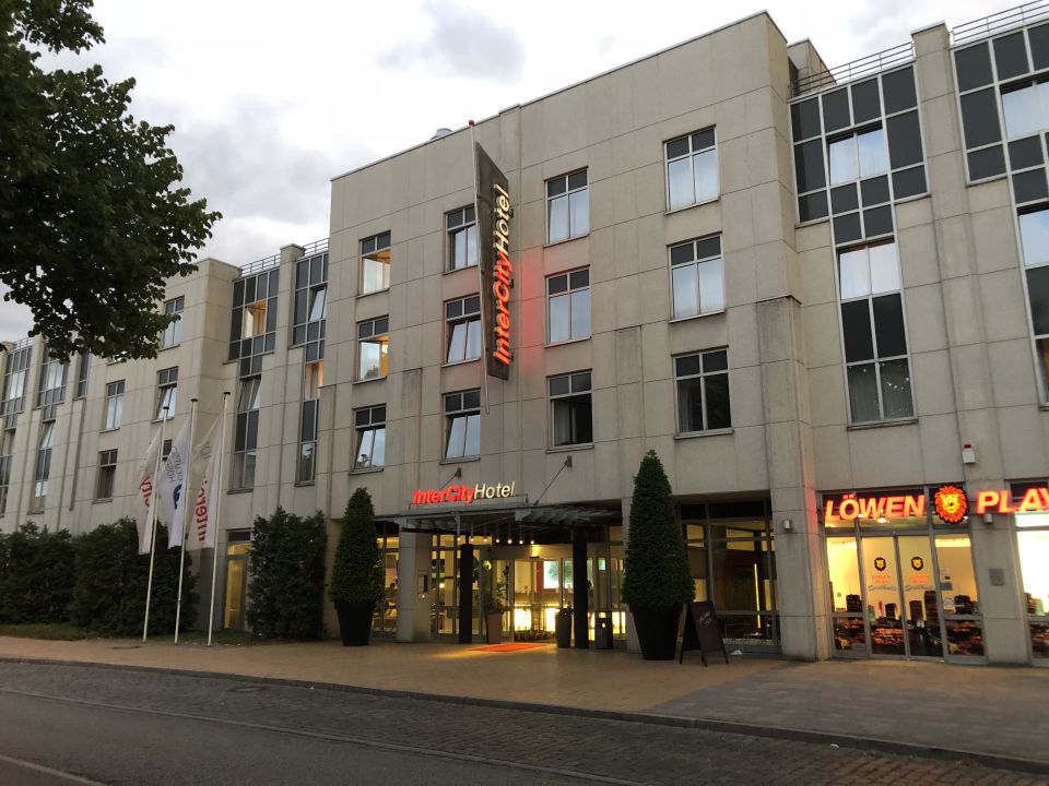 "Außenansicht" IntercityHotel Rostock (Rostock) • HolidayCheck ...