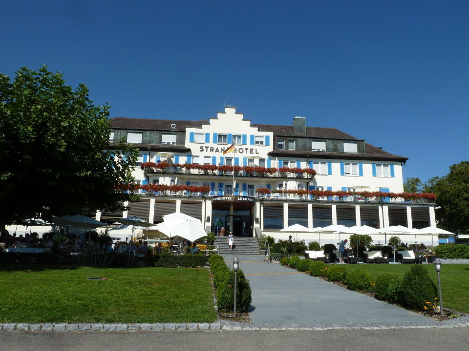 "Blick aufs Hotel" Strandhotel Löchnerhaus (Reichenau) • HolidayCheck ...
