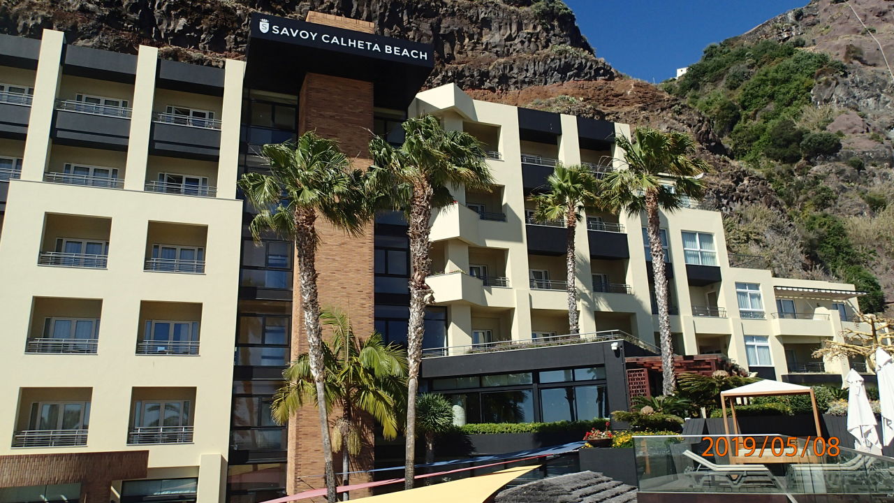 "Außenansicht" Calheta Beach (Calheta) • HolidayCheck (Madeira | Portugal)