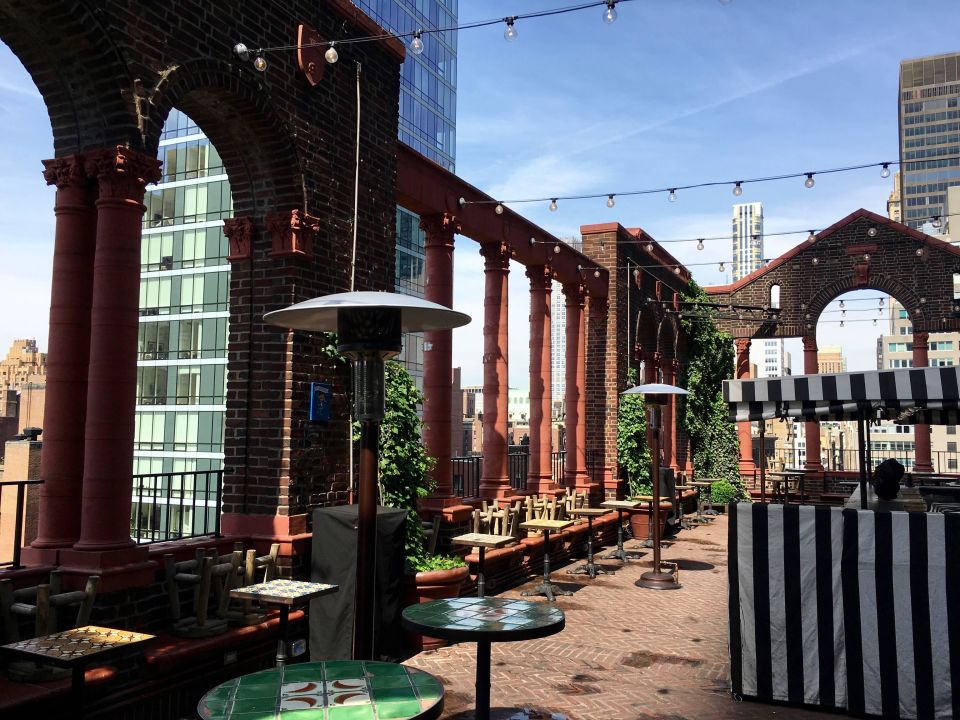 "Die Rooftop-Bar" The Pod Hotel 39 New York (New York - Manhattan ...