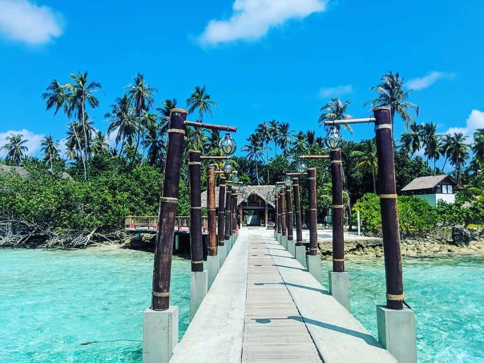 "Außenansicht" Malahini Kuda Bandos Resort (Hulhumalé) • HolidayCheck ...