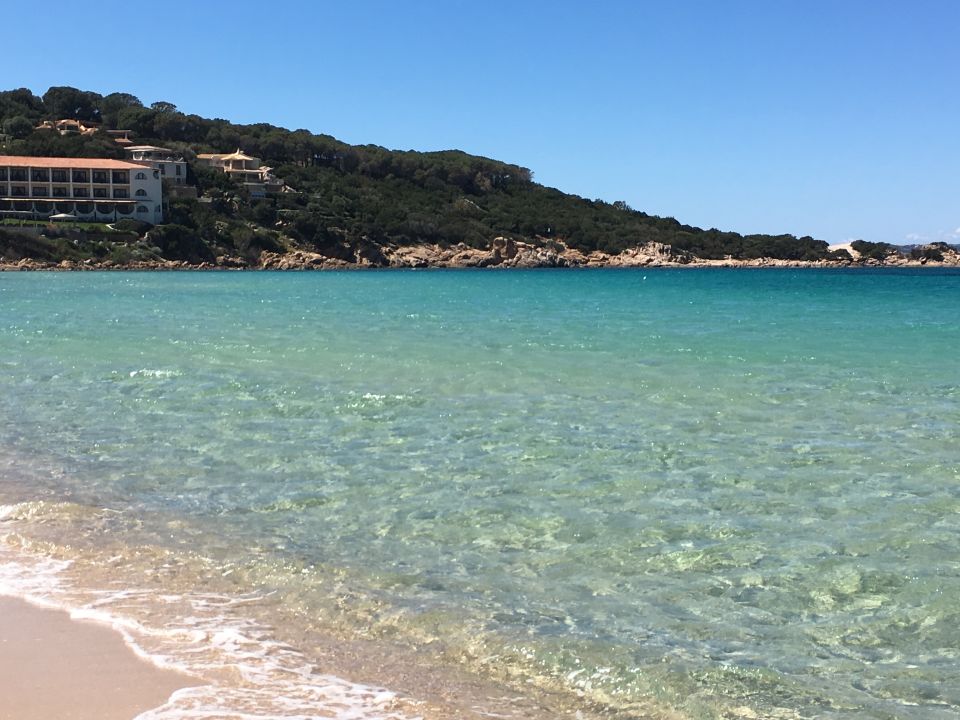 "Strand" Clubhotel Baja Sardinia (Baja Sardinia) • HolidayCheck ...