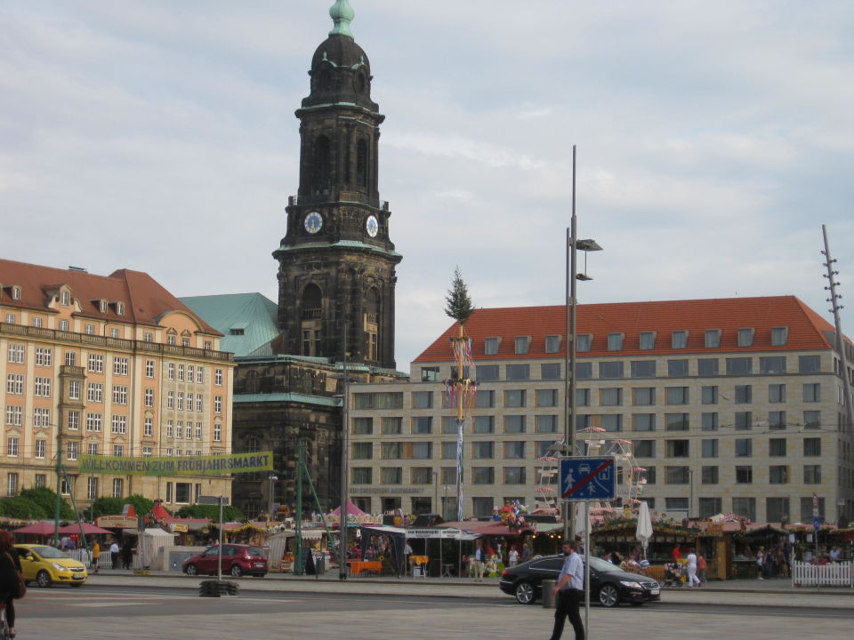 "Altmarkt mit Hotel und Kreuzkirche" NH Collection Dresden Altmarkt ...