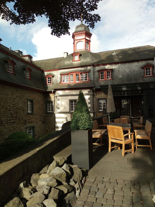 "Ausblick" Hotel Schloss Burgbrohl (Burgbrohl) • HolidayCheck ...