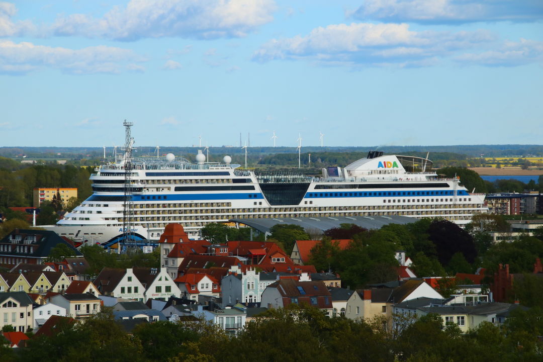 "Ausblick" Hotel Neptun (Rostock -Warnemünde) • HolidayCheck ...
