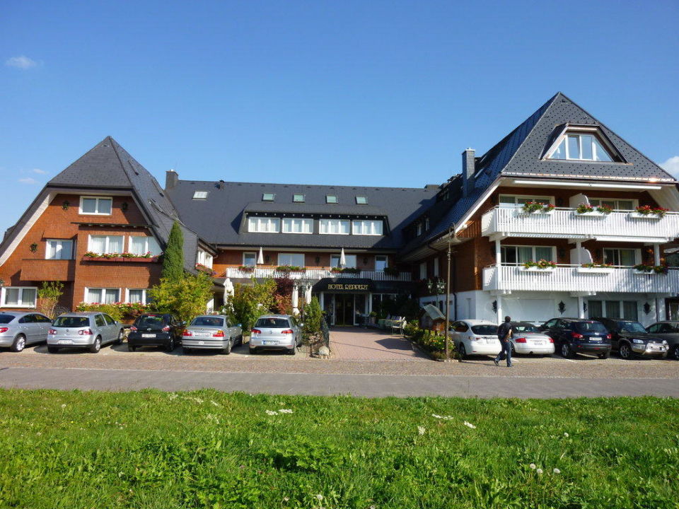 "Sonniger Empfang im Hotel Reppert" Hotel Reppert (Hinterzarten ...