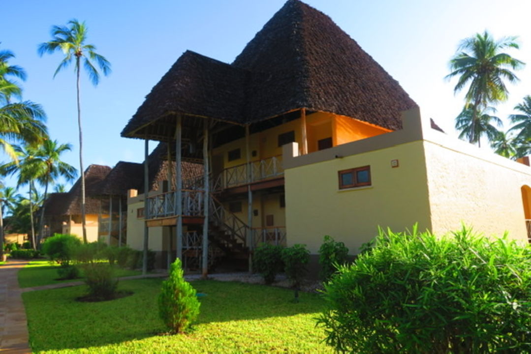 "Außenansicht" Neptune Pwani Beach Resort & Spa (Pwani Mchangani ...