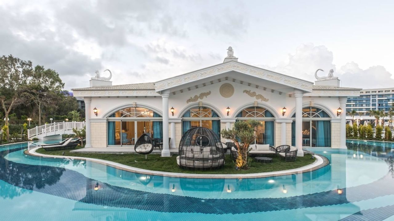 "Deluxe Villa" Sueno Hotels Deluxe Belek (Belek) • HolidayCheck ...