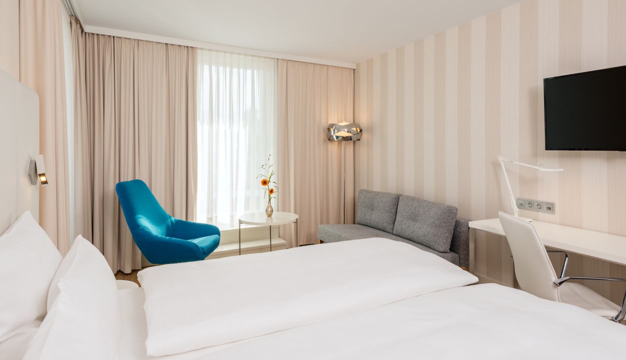 "Zimmer" Hotel NH Essen (Essen) • HolidayCheck (Nordrhein-Westfalen ...