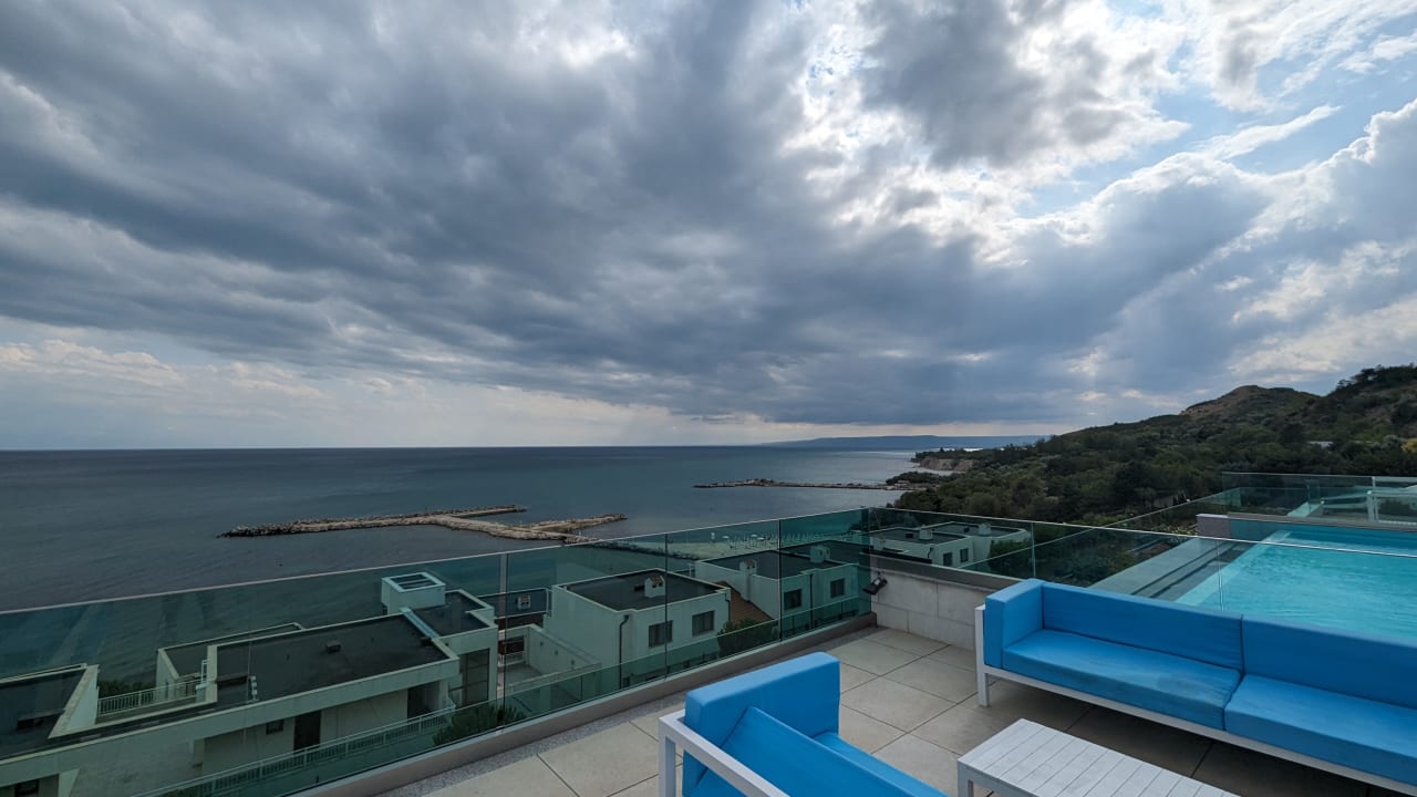 "Ausblick vom Infinity Poo..." White Lagoon (Kavarna) • HolidayCheck (Bulgarien Norden | Bulgarien)