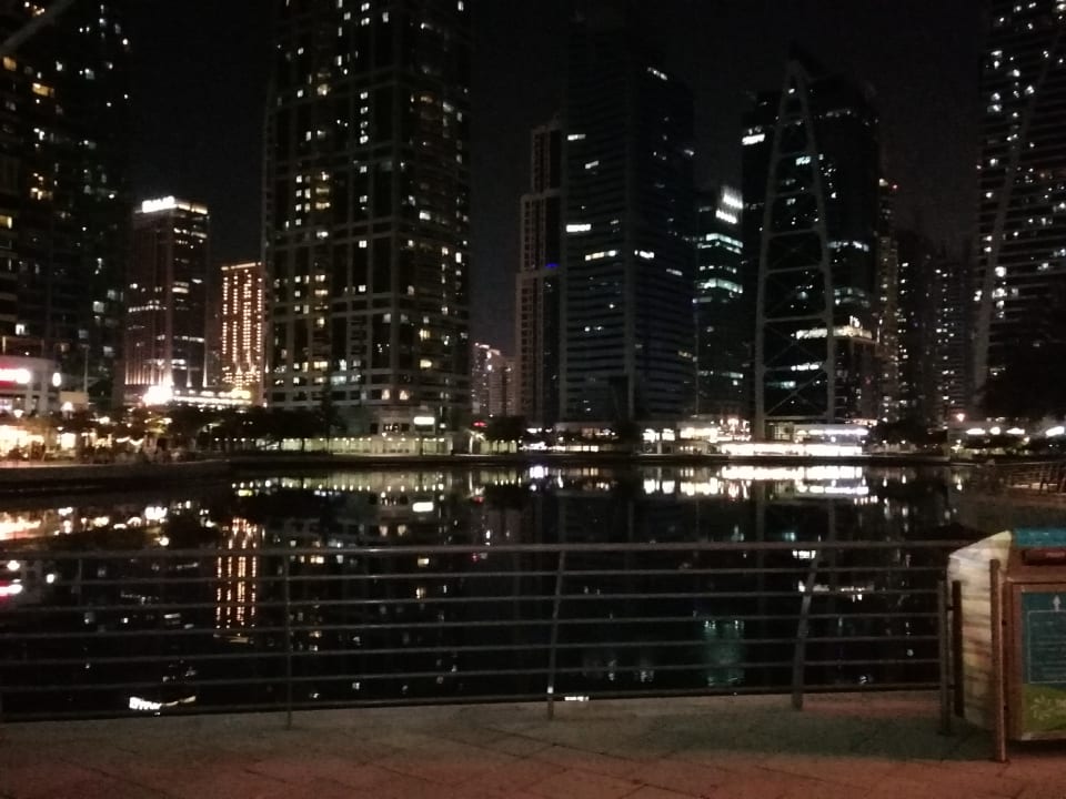 "Pool Hotel " Millennium Place Dubai Marina (Dubai) • HolidayCheck ...