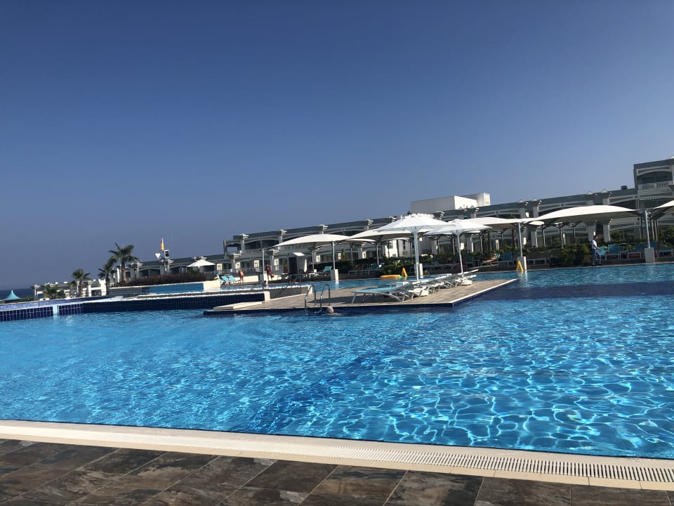 "Pool" Limak Cyprus Deluxe Hotel (Bafra) • HolidayCheck (Nordzypern ...