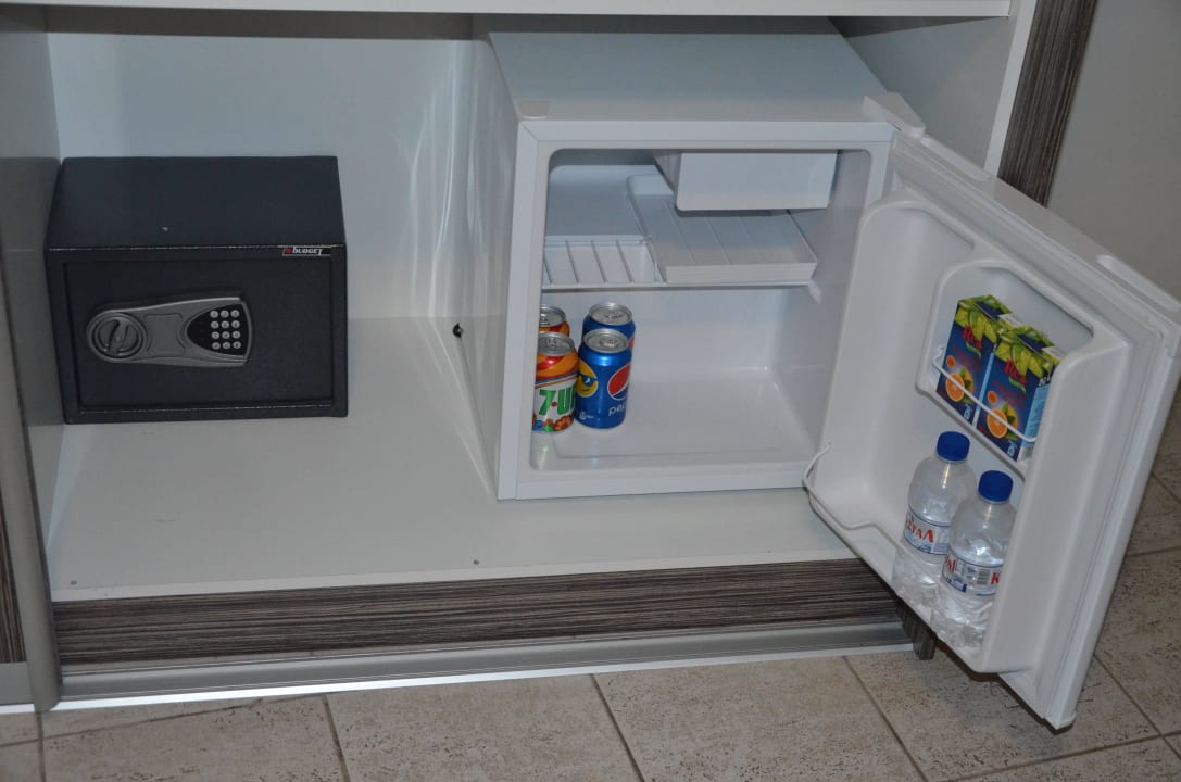 "Safe, Minibar" Eurohotel Katrin Suites - Adults only (Stalis ...