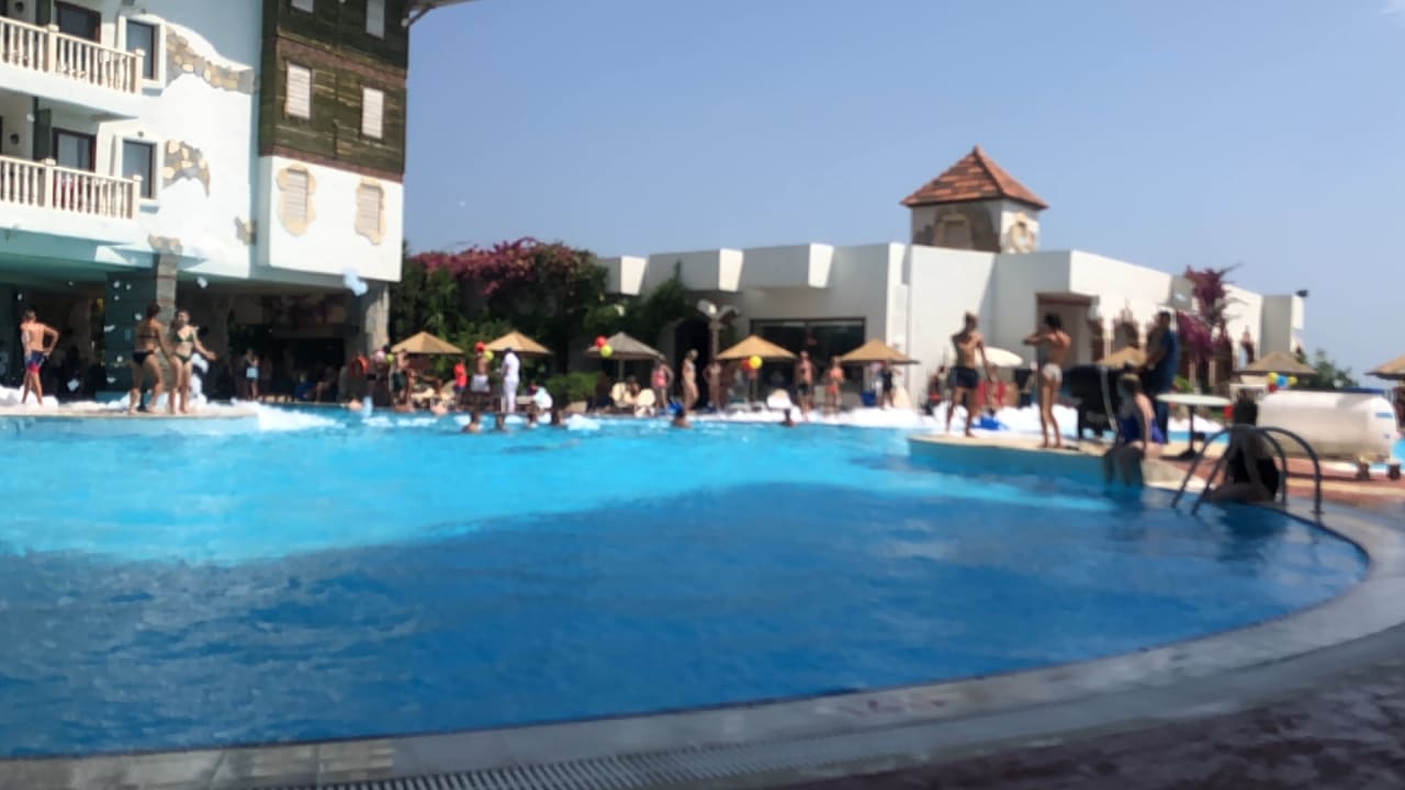 "Pool" Hotel Defne Dream (Colakli) • HolidayCheck (Türkische Riviera ...