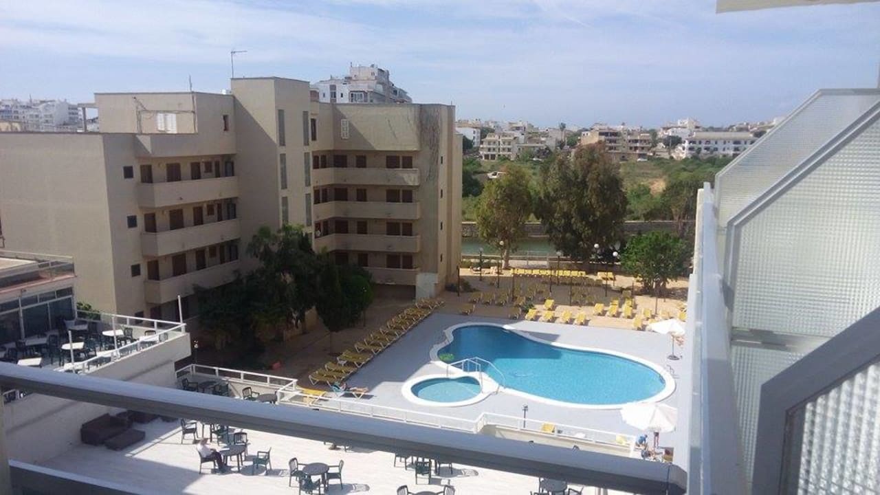 "Pool Aussicht vom Balkon" BJ Playamar Hotel & Apartamentos (S'Illot ...