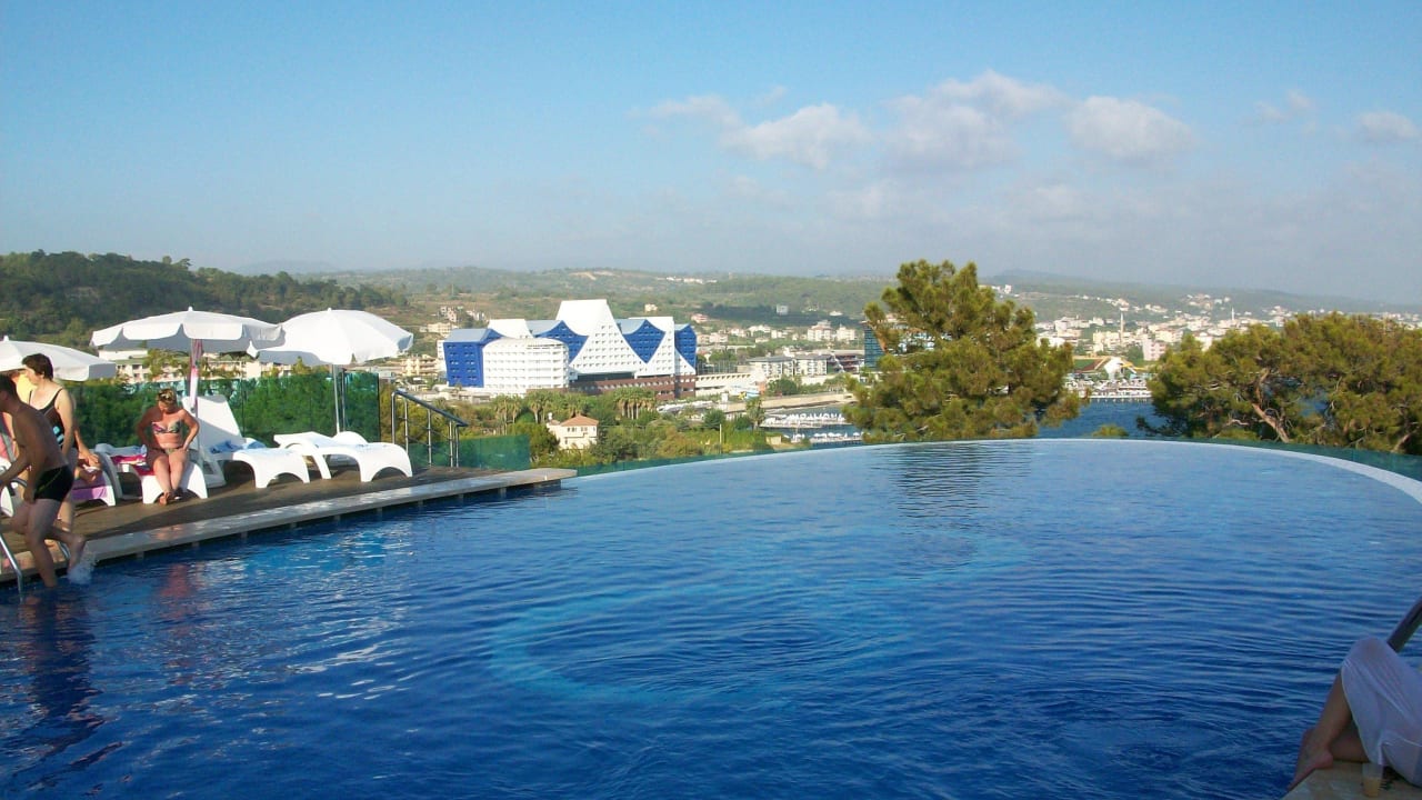 "Basen na dachu" A Good Life Utopia Family Resort (Okurcalar ...