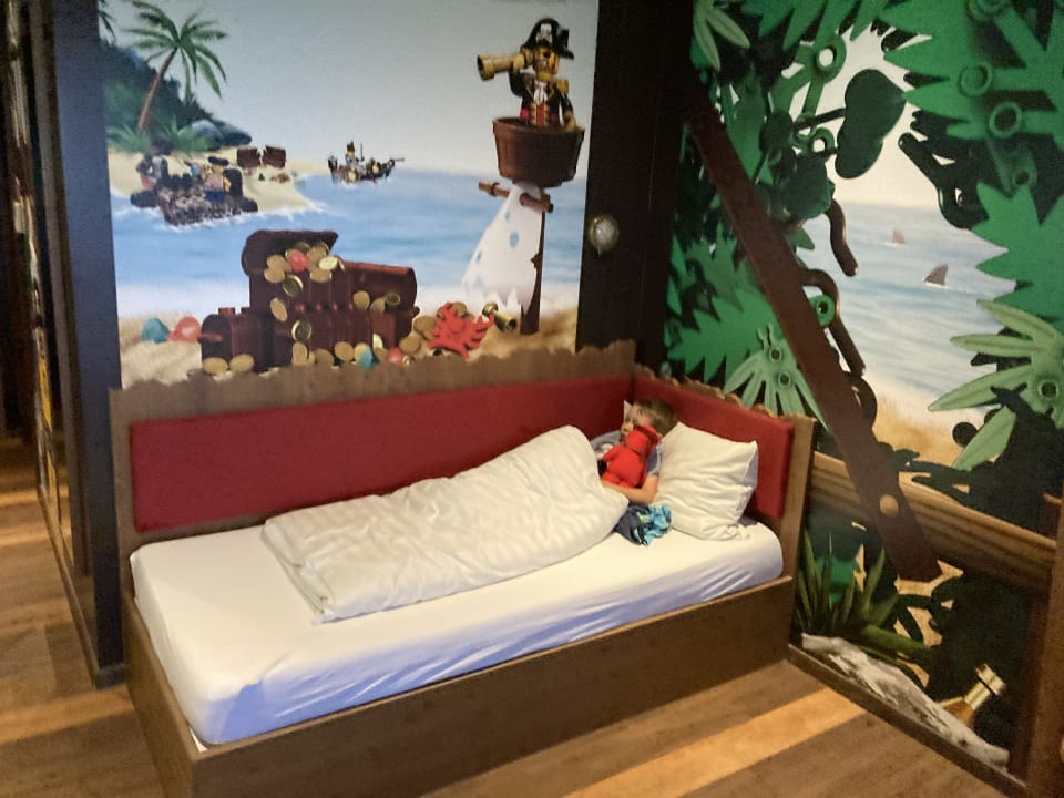"Extrabett für Kind " LEGOLAND Pirateninsel (Günzburg) • HolidayCheck ...