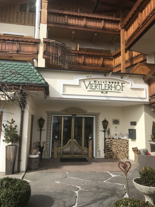 "Lobby" Hotel Viertler (Avelengo / Hafling) • HolidayCheck (Südtirol ...