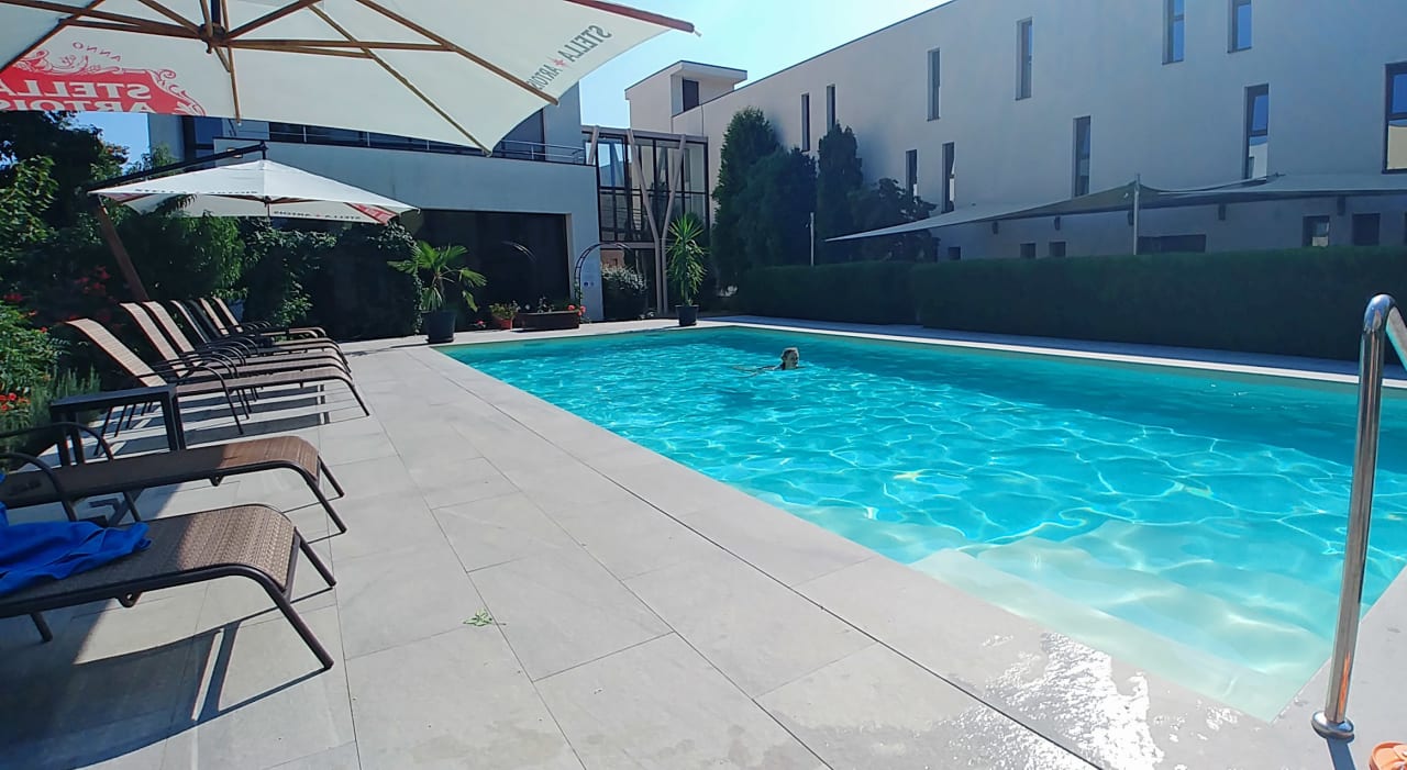 "Pool" Hotel Perla D'Oro & Hotel Perla (Timisoara) • HolidayCheck ...