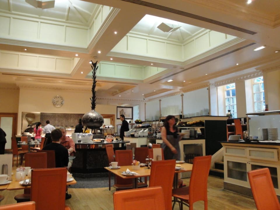 "Frühstücksraum und Restau..." Radisson Blu Hotel Edwardian Heathrow ...