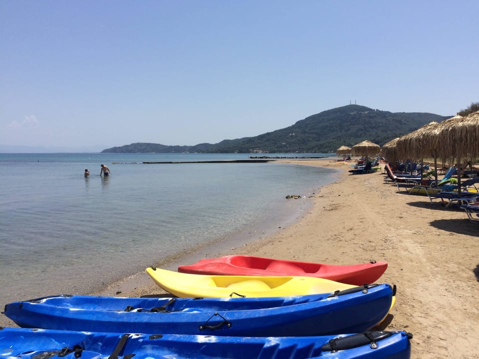 "Sehr ruhiges Meer" Mitsis Messonghi Beach Hotel (Moraitika ...